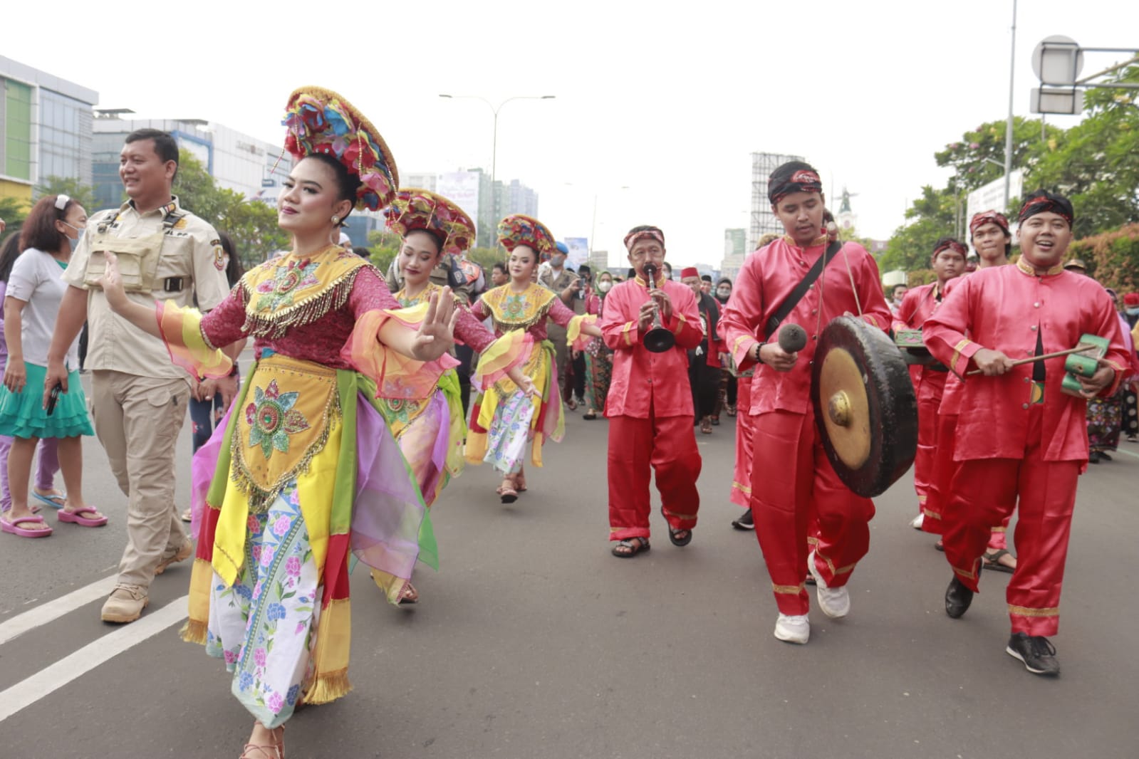 Pawai Hajatan Keren Orang Bekasi Warnai CFD Pekan Ini, Berlangsung ...